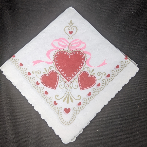 Office | 16 Vintage Scalloped Edge Heart Paper Napkins One Bonus Napkin ...